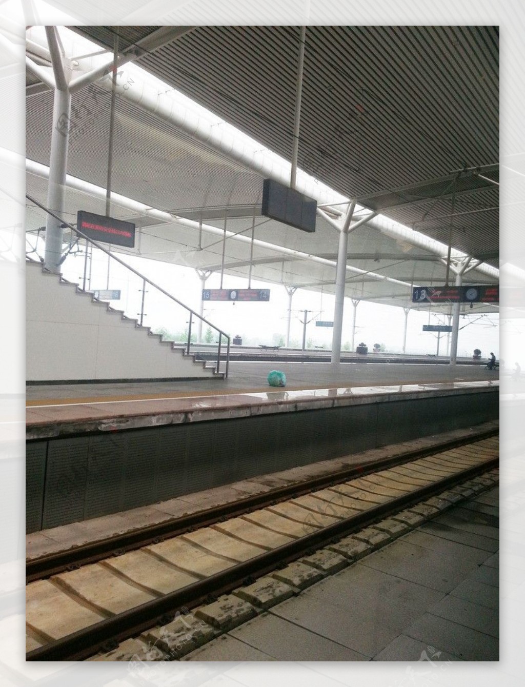 高铁图片素材-编号12636927-图行天下